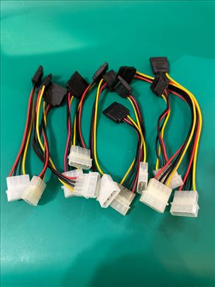 Naponski adapteri molex na SATA, novi
