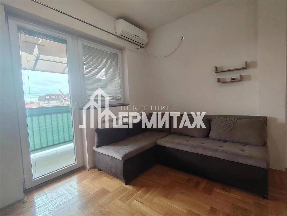 Dvosobni stan Ljiljane Krstić, Altina - Galenika, Beograd