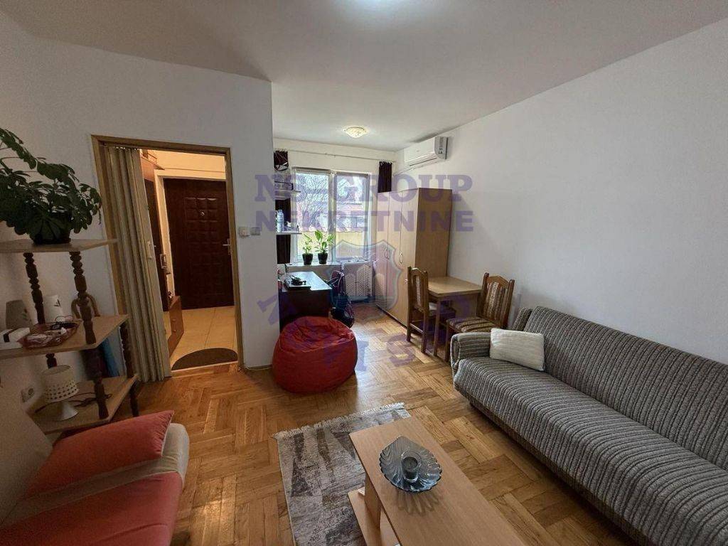 Radna soba 27 m², Stari Telep, Novi Sad