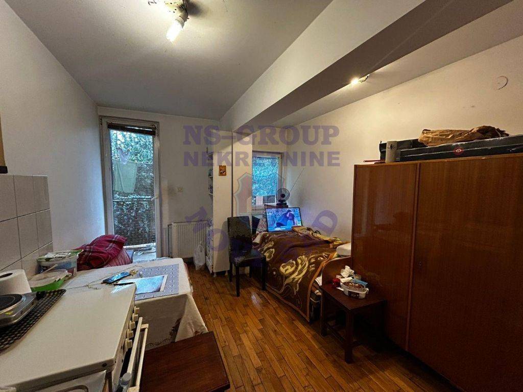Radna soba 17 m², Salajka, Novi Sad