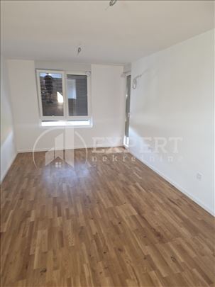Jednoiposoban stan 47m2 na Panteleju