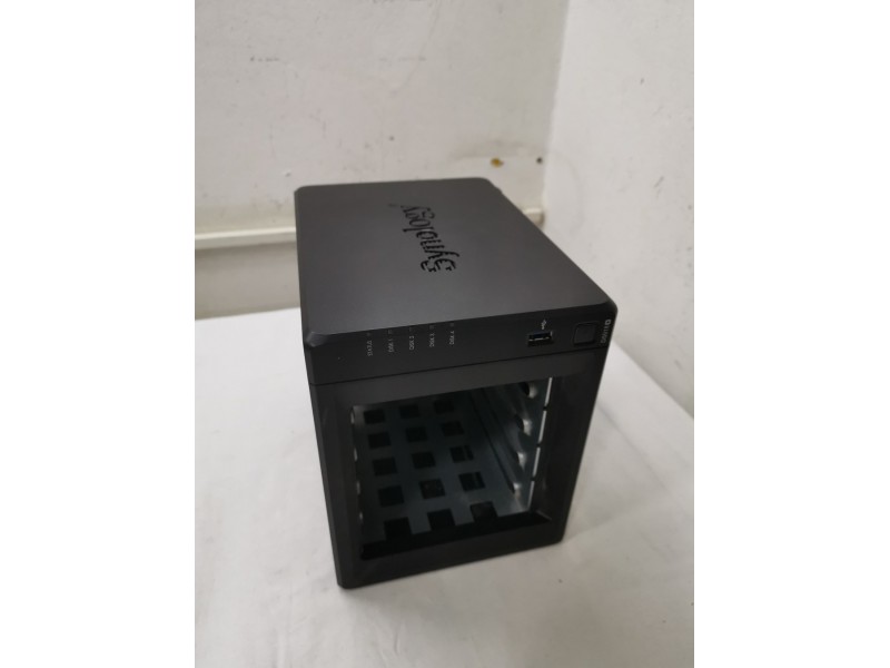 Synology DiskStation DS918+ NAS server