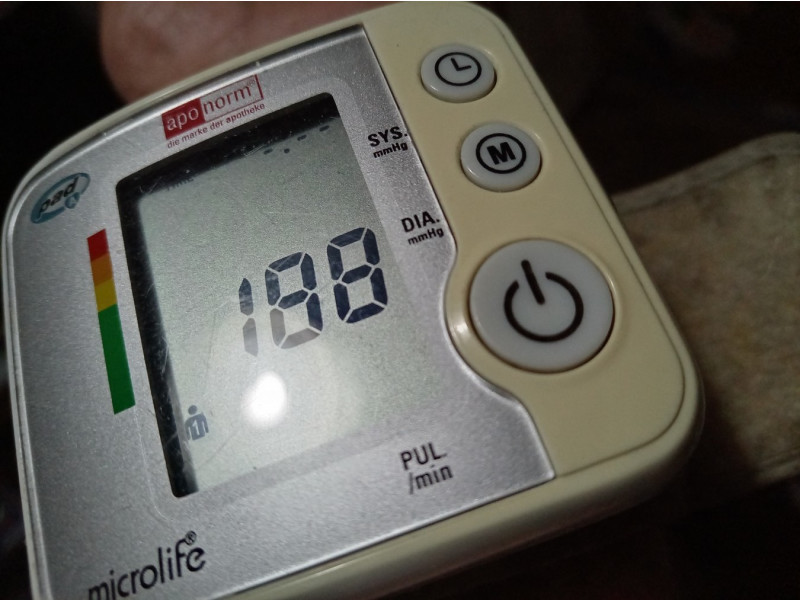 Aparat za merenje krvnog pritiska Microlife