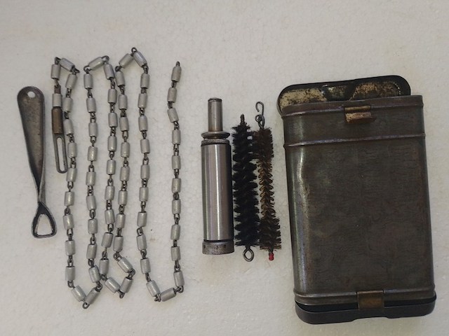 AUTENTIČNI NEMAČKI PRIBOR ZA ORUŽJE KORIŠĆEN U WW2