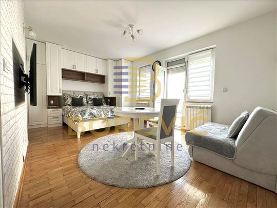 Cvetkova pijaca, 30m2, lux, namešten