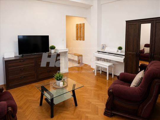 Dedinje | trosoban stan | 80 m² | parking