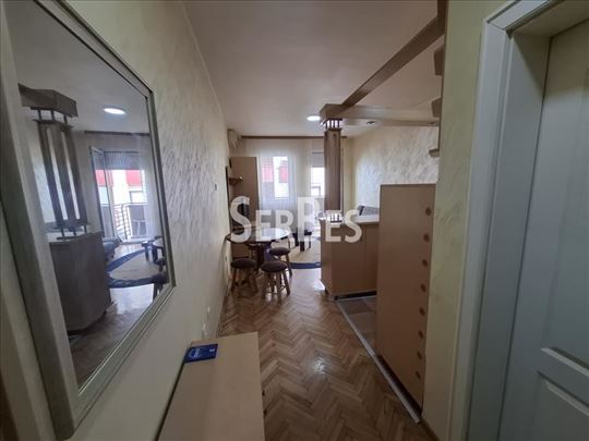 Odlična garsonjera 30m2 u centru sa terasom ID#182