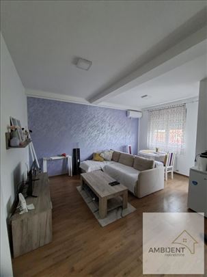 Dvosoban stan 45 m², Altina, Zemun