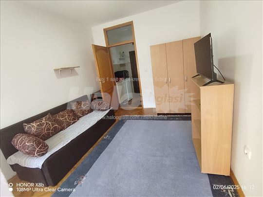 Garsonjera 20m2, Nova Detelinara, useljiva