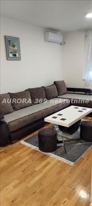 Novi Sad, Salajka, NameŠten, Jednoiposoban Stan