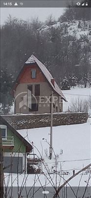Vikend kuća- Brzeće