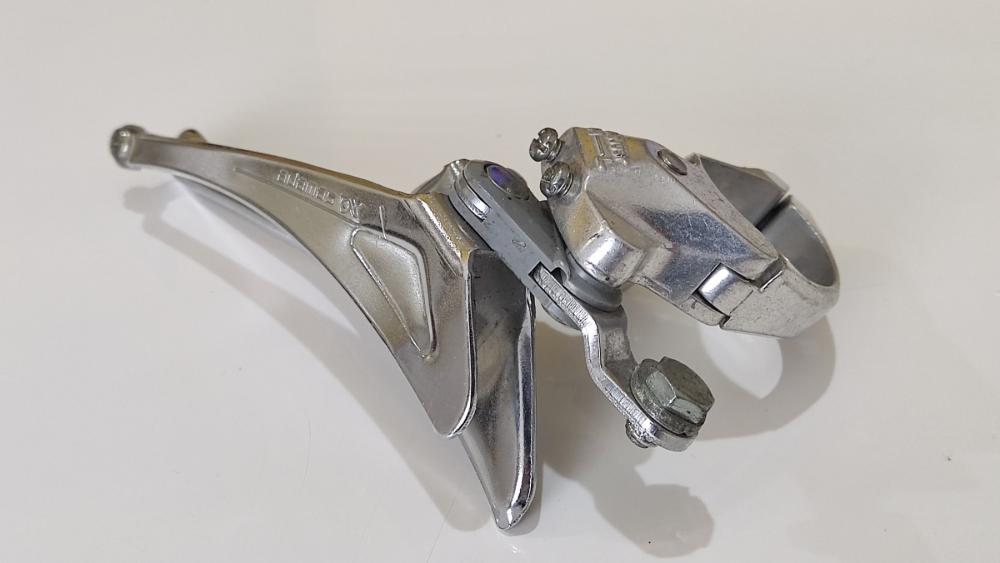 Shimano Adamas ax prednji menjac sa selnom 28.6mm