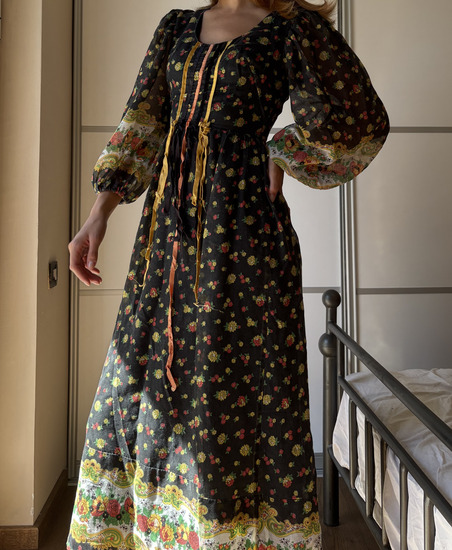 Vintage haljina sa buvljaka u Milanu XS/S