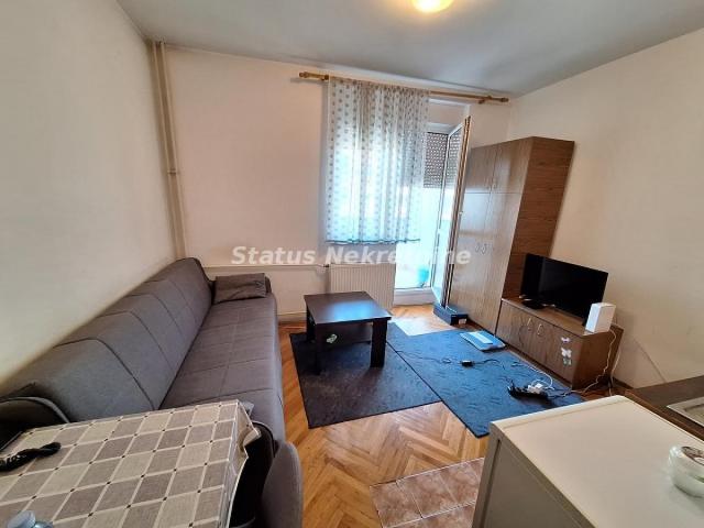 Garsonjera na Grbavici, Novi Sad, 24 m², 4. sprat