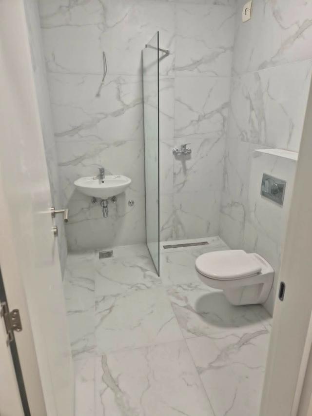 Prodajem nov stan 42m2 u Novom Sadu