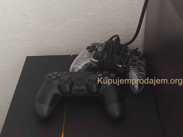 Sony PlayStation 4 Slim