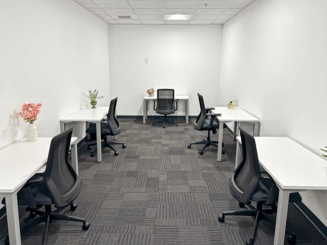 Kancelarija za 15 zaposlenih na lokaciji HQ IRIN Business Center