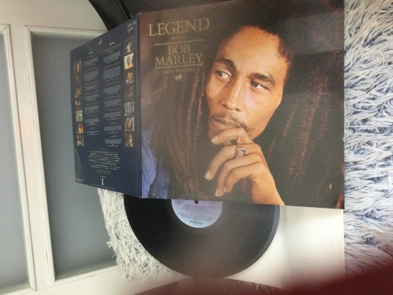 BOB MARLEY. LEGEND