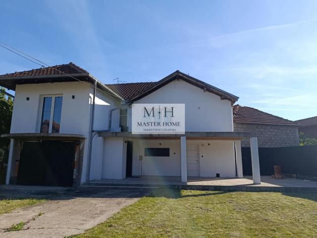 LUKSUZNA KUĆA U ĆUPRIJI, 172m2 4.16a