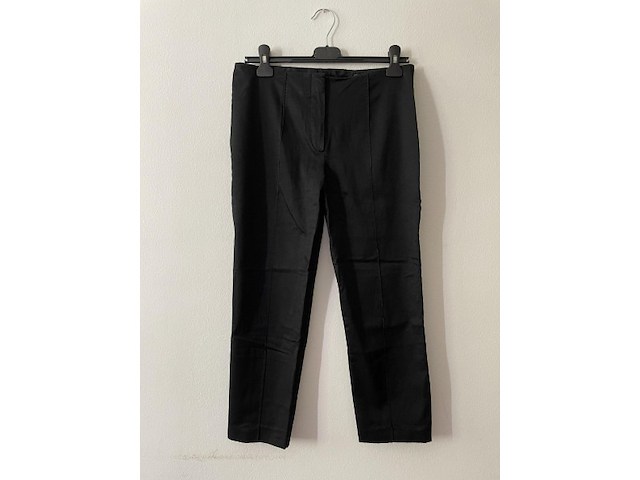 crne pantalone 38 ORWEL