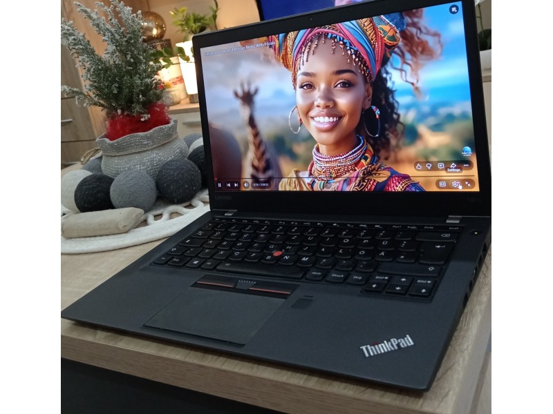 Lenovo T460s/i7 6600u/4GB RAM /256GB NVMe./Touchscreen.