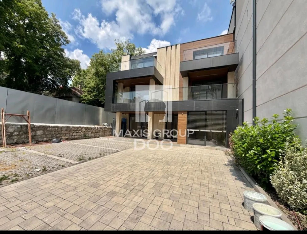 Izdavanje, poslovni prostor, 563m², Savski Venac, Beograd