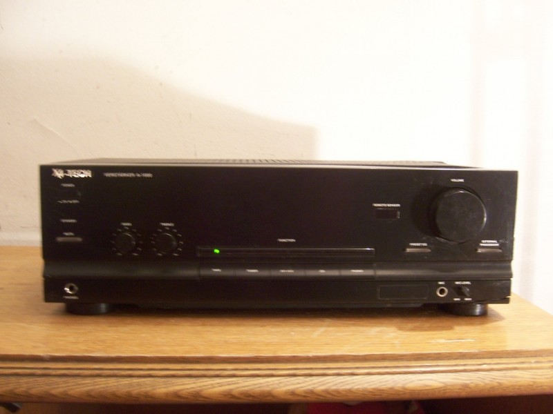 X4-Tech A-1000 Pojacalo