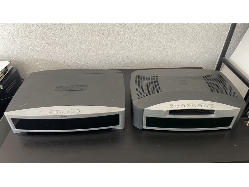 BOSE AV3-2-1 media center 2 komada