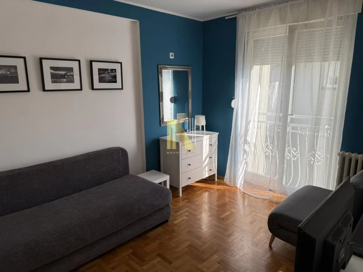 Prodaja, jednosoban stan, 23m², Centar, Novi Sad