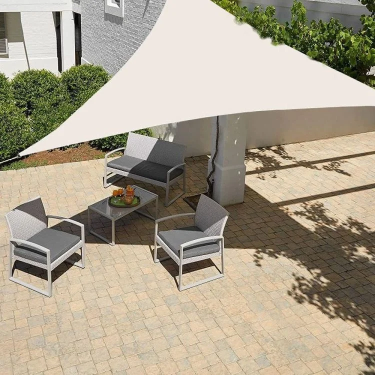 Solarno trouglasto jedro 4x4x4m Beige ModernHome