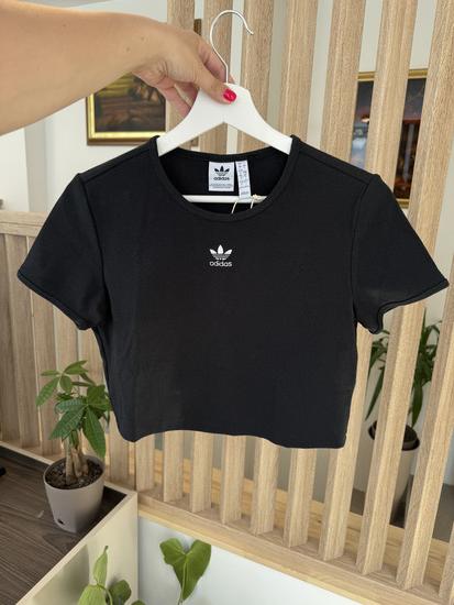 NOVO Adidas krop majica