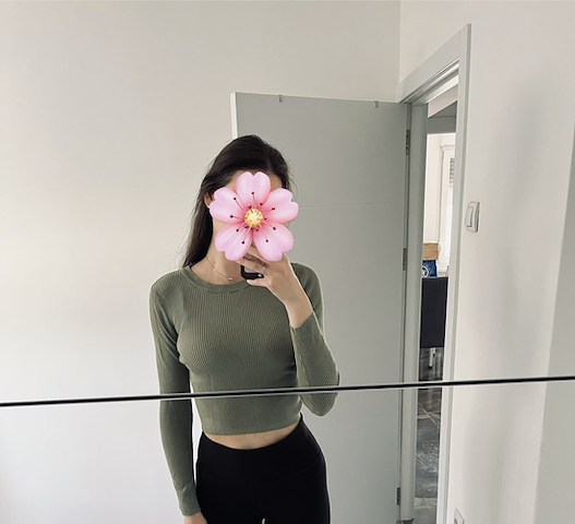 Zenska crop majica