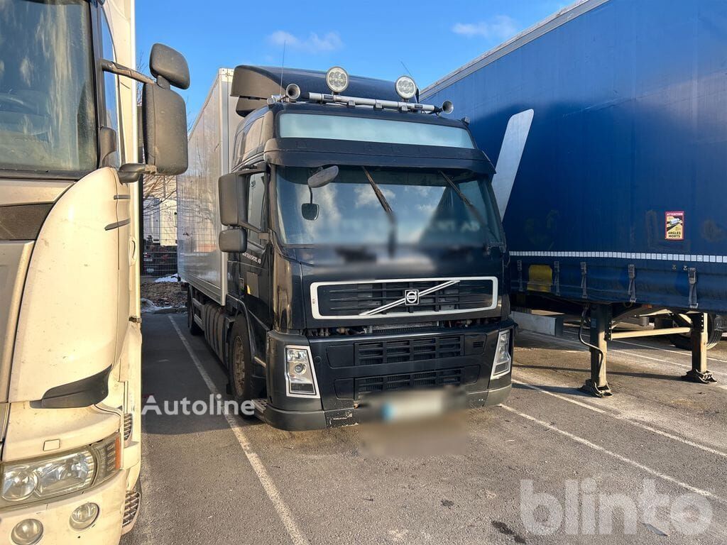 Prodaje se Volvo FM-300 kamion furgon na aukciji