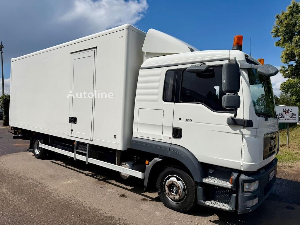 MAN TGL 8.180 CLOSED BOX / KOFFER (6m10 x 2m48 x 2m37) - LIFT - MANU kamion furgon