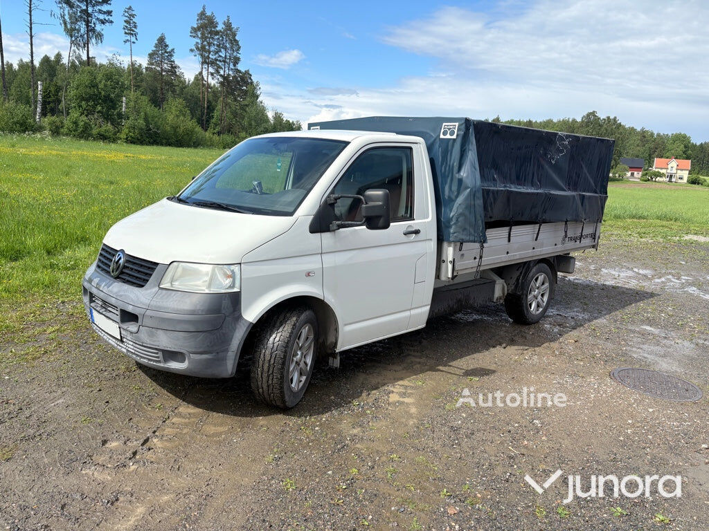Prodaje se Volkswagen Transporter T5 kamion s ceradom na aukciji