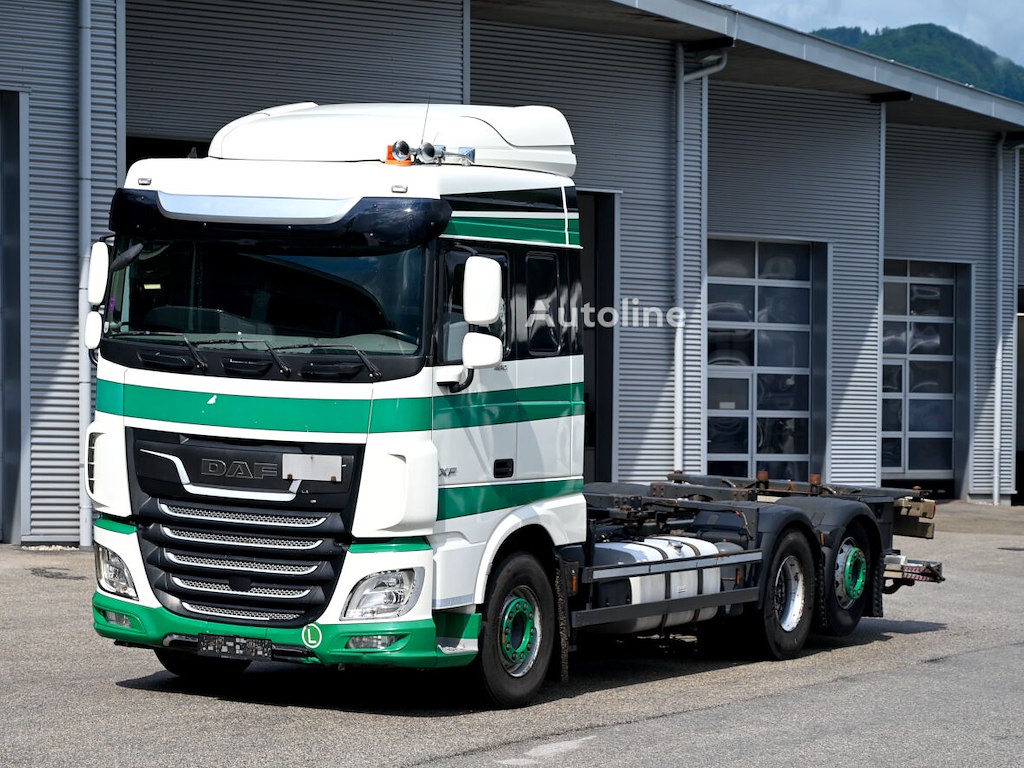 DAF XF 480 FAN vozilo za prevoz kontejnera
