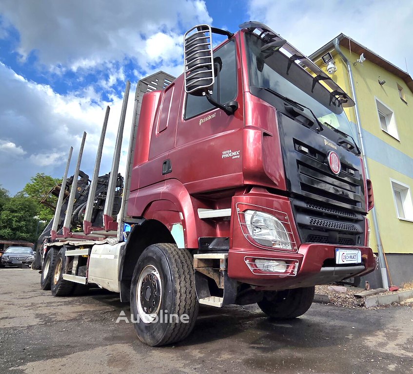 Tatra Phoenix 158 (Prasident) kamion za prevoz drva