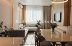 Petosoban stan u Centru, Novi Sad, 112 m², 2. sprat, parking