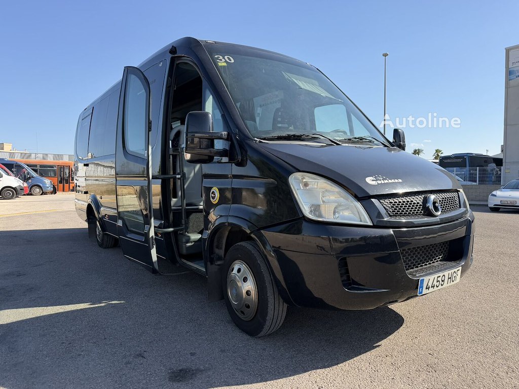 IVECO Daily 65C17 putnički minibus