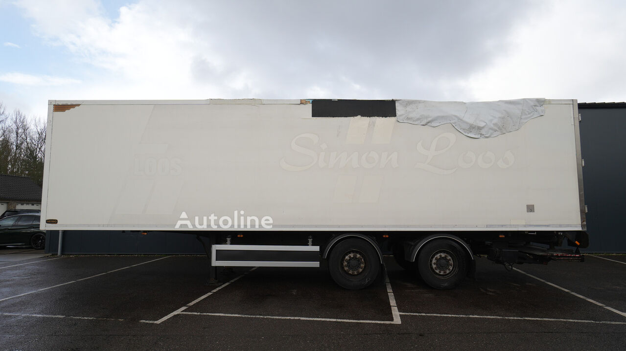 Pacton Closed box trailer damaged box furgon poluprikolica
