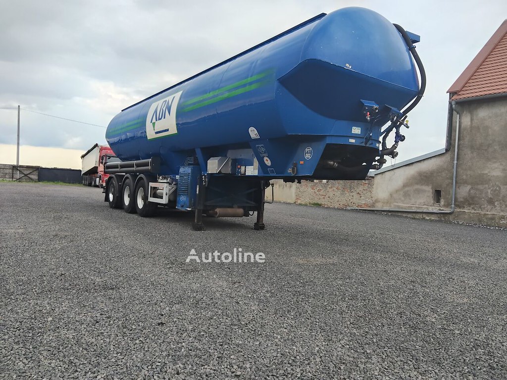 Feldbinder EUT 54.3 cisterna silos