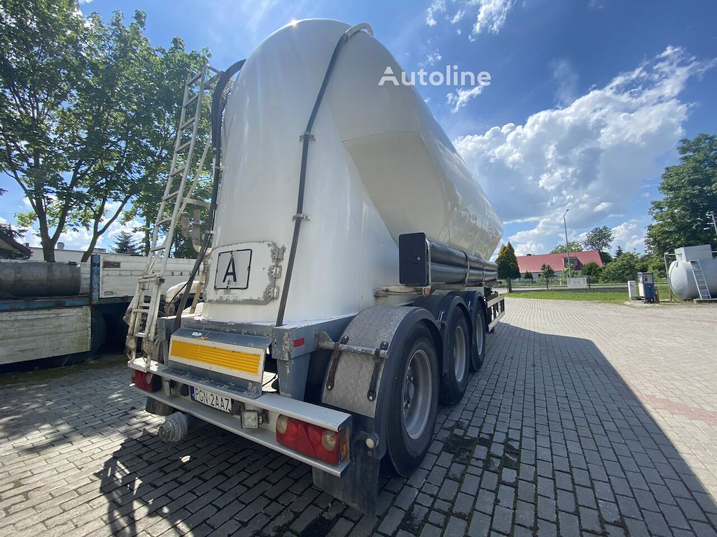 Kässbohrer SSL 35 cisterna za prevoz cementa