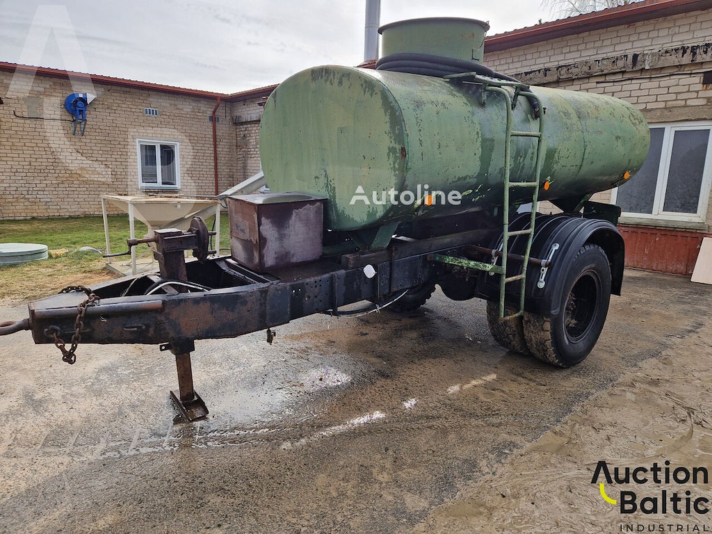 Prodaje se Water tank prikolicu kiper na aukciji