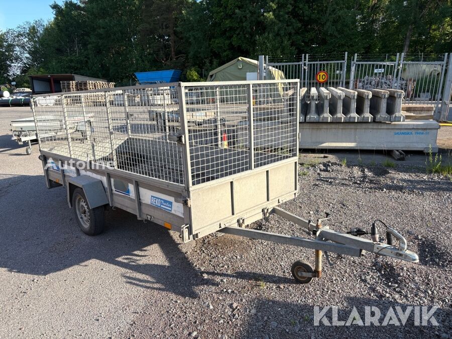 Prodaje se Reko FE 3137 prikolicu sa ravnom platformom na aukciji