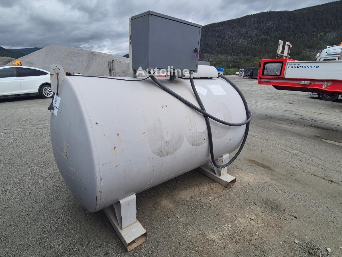 Prodaje se Andre SB Verksted Dielseltank, 2700 ltr rezervoar za skladistenje goriva na aukciji
