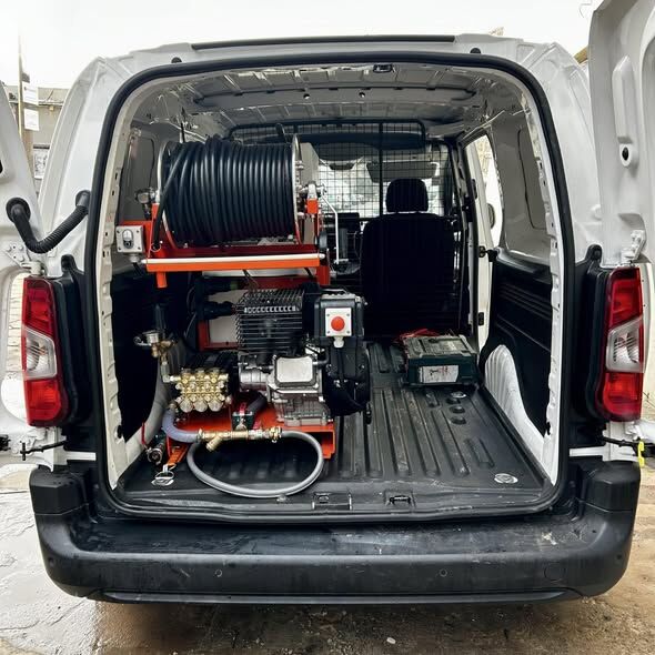Nova Preskan Compact 40 mašina za čišćenje kanalizacije