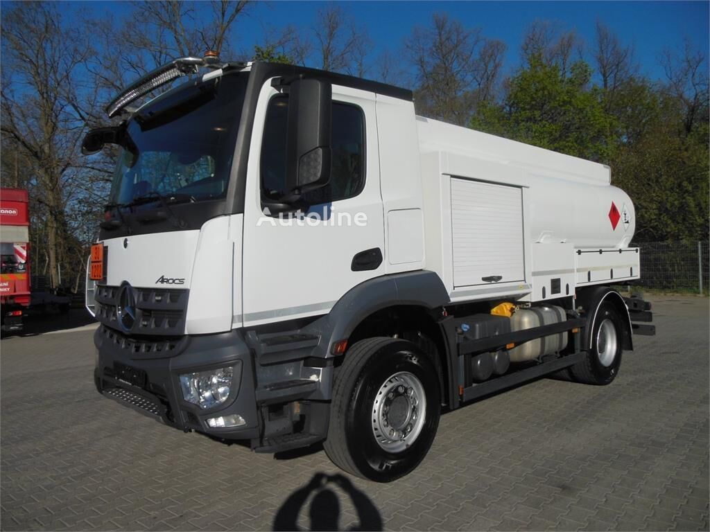 Mercedes-Benz Mercedes Benz 1832 Arocs, ADR, Cisterna pro přepra autofekalac