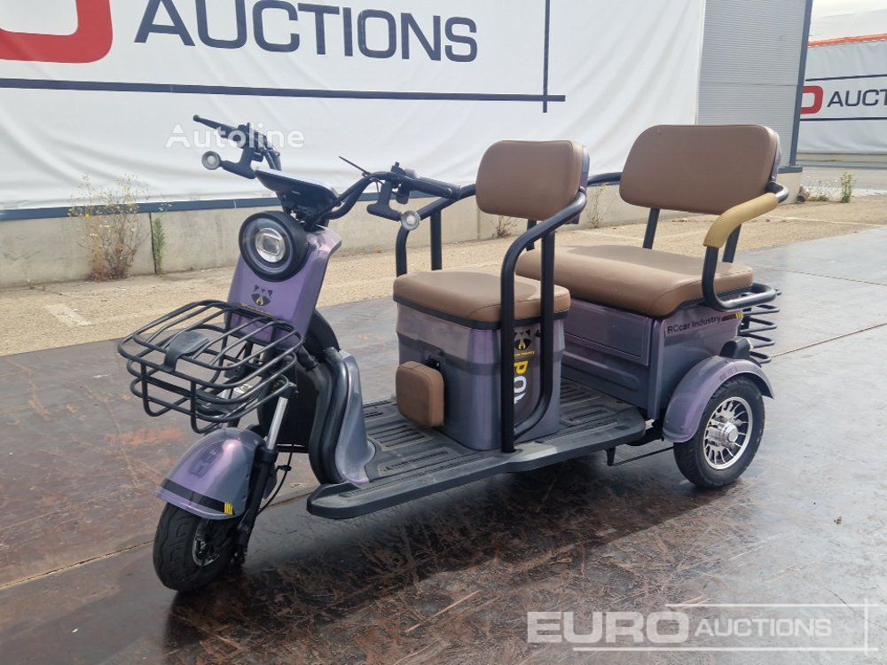 Prodaje se Rccar tricikl na aukciji