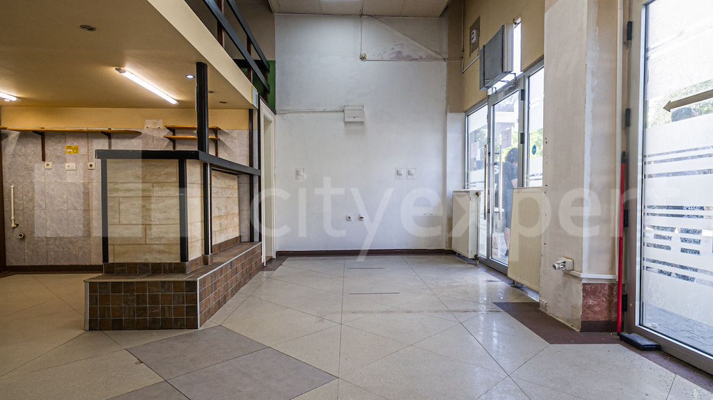 Poslovni prostor Izdavanje Novi Sad Bez skrivenih troškova - 60m², Vojvode Bojovića, Novi Sad - 600€
