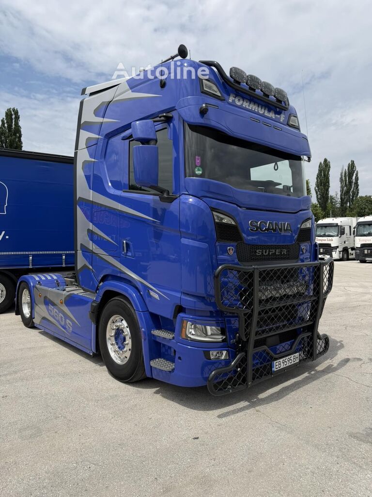 Scania S560 tegljač